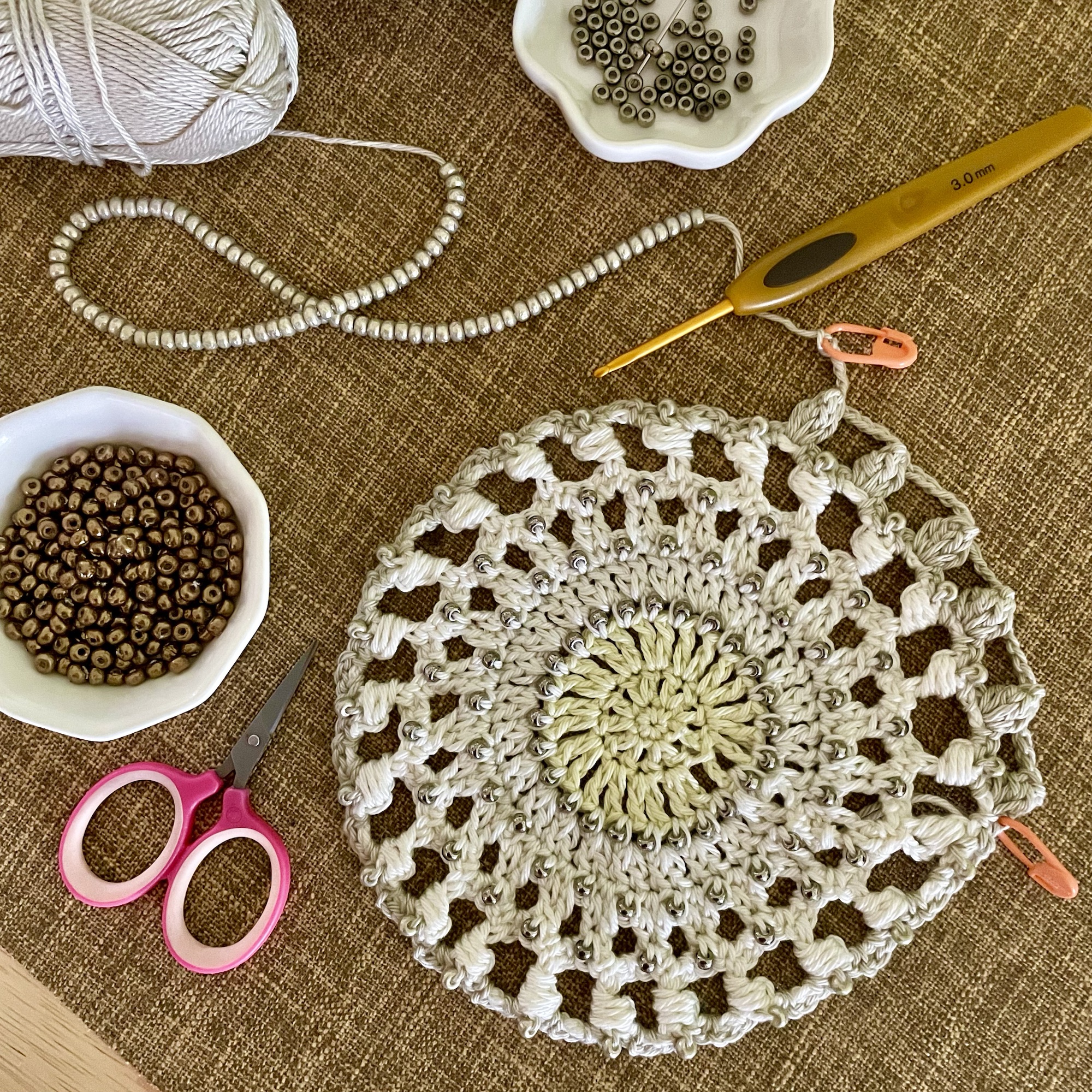 The Frill Seeker – Adventures in Craft & Living